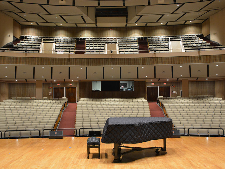 Theater of the Arts UDC Gets the RETRO Treatment - CantoUSA